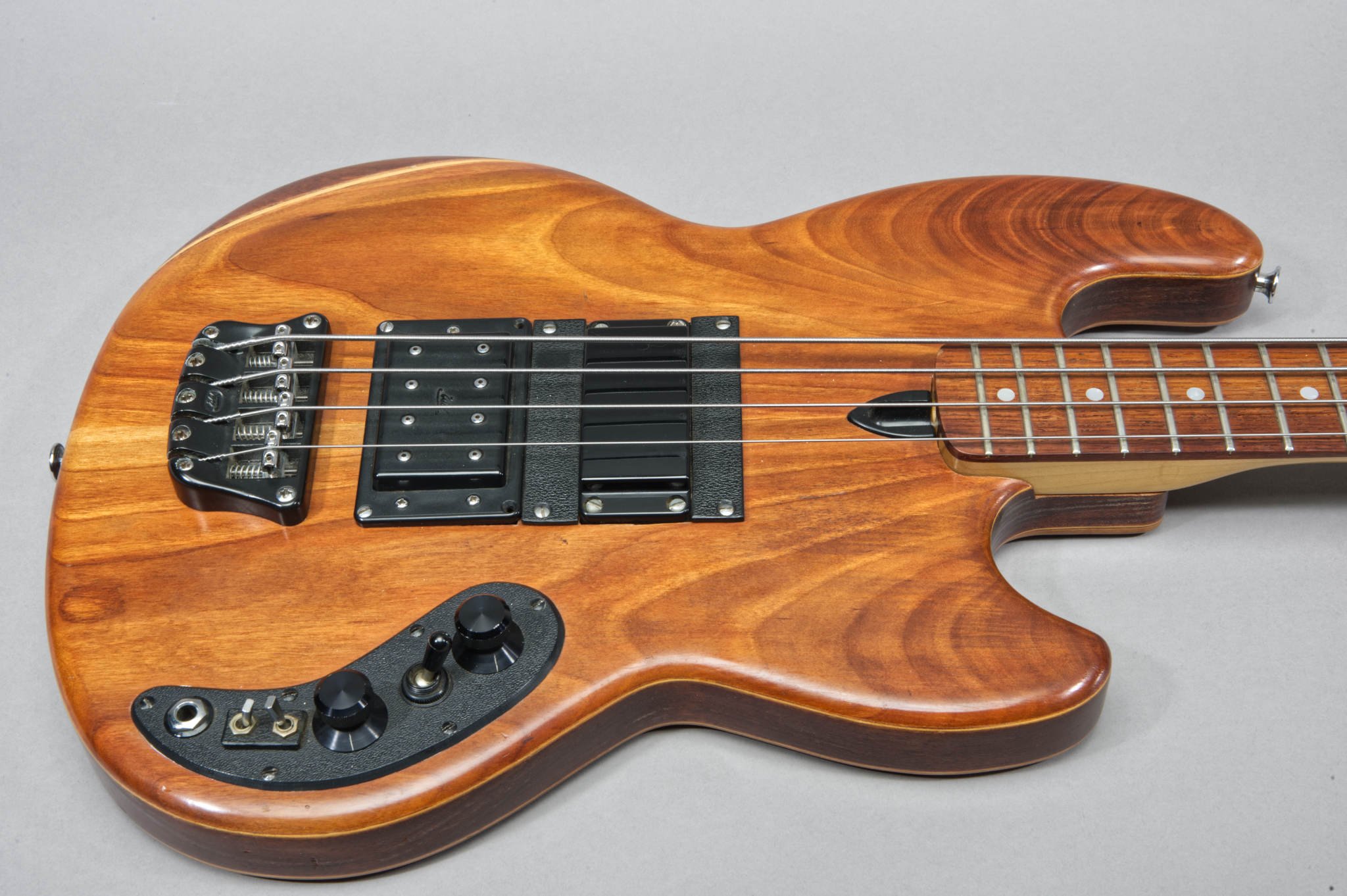 Wal 1982 Custom Bass